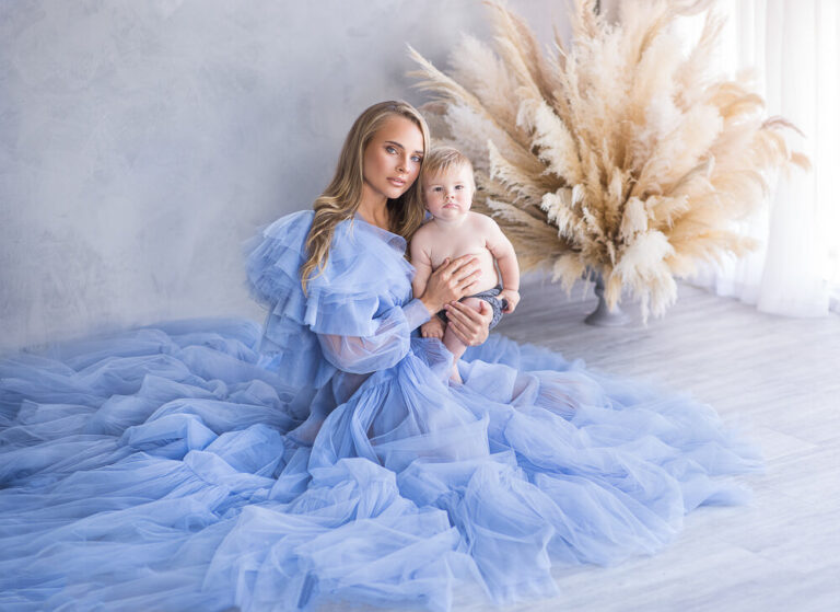 34 Creative Maternity Photo Shoot Ideas